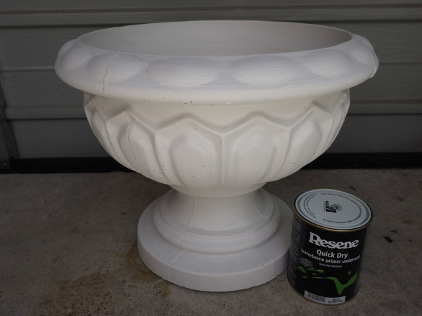 Turn a concrete urn into a vintage looking planter with Resene FX Faux ...