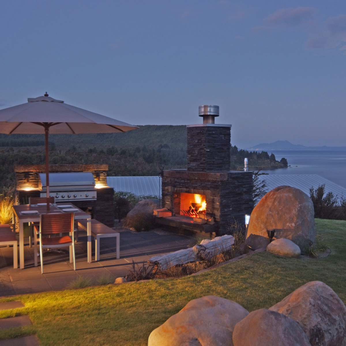 A Luxurious Lakeside Retreat | Habitat by Resene