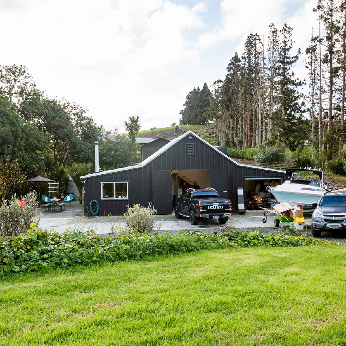Annie and Mark’s superb little barn | Habitat by Resene