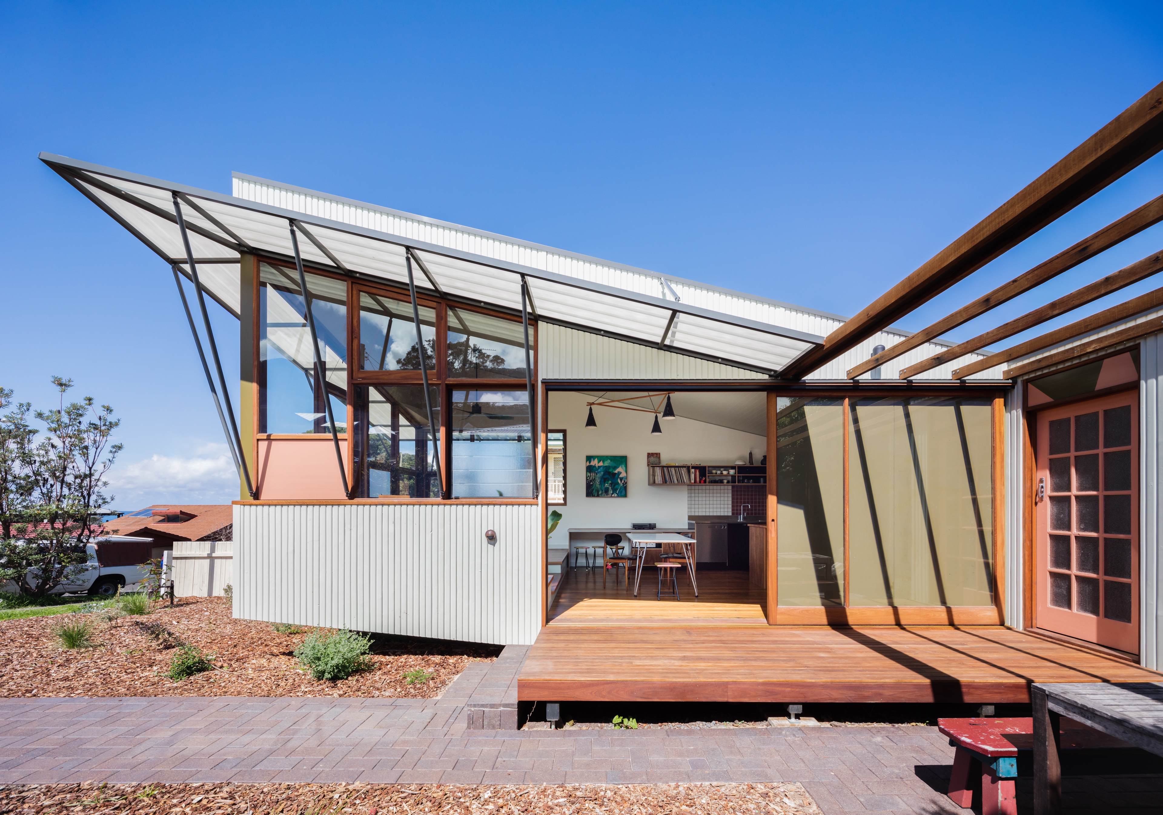 A curious cottage transforms into a contemporary haven | Habitat by Resene